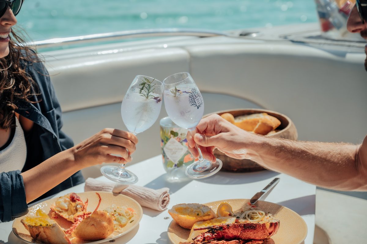Private 5 island premium boat - Tino Boats Booking
